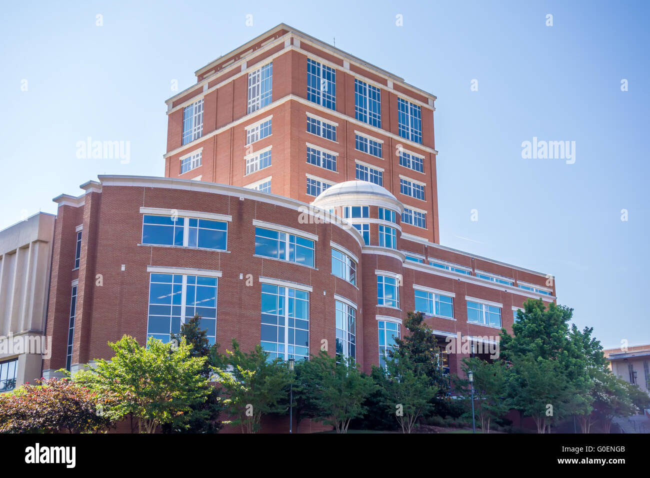 modern and historic architecture at college campus Stock Photo - Alamy