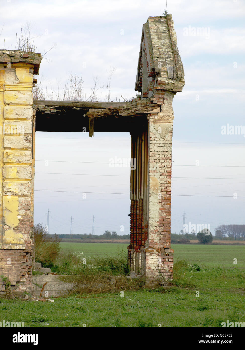 Demolished and destroyed the abandoned castle Stock Photo - Alamy