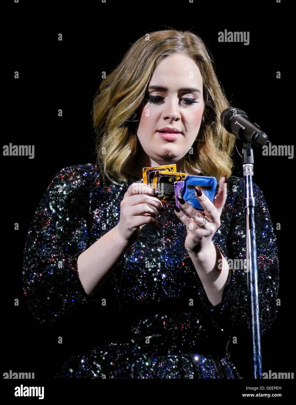 Adele performs at the genting hi-res stock photography and images - Alamy