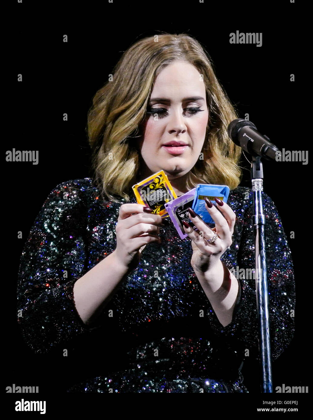 Adele performs live in Birmingham at the Genting Arena on her UK tour ...