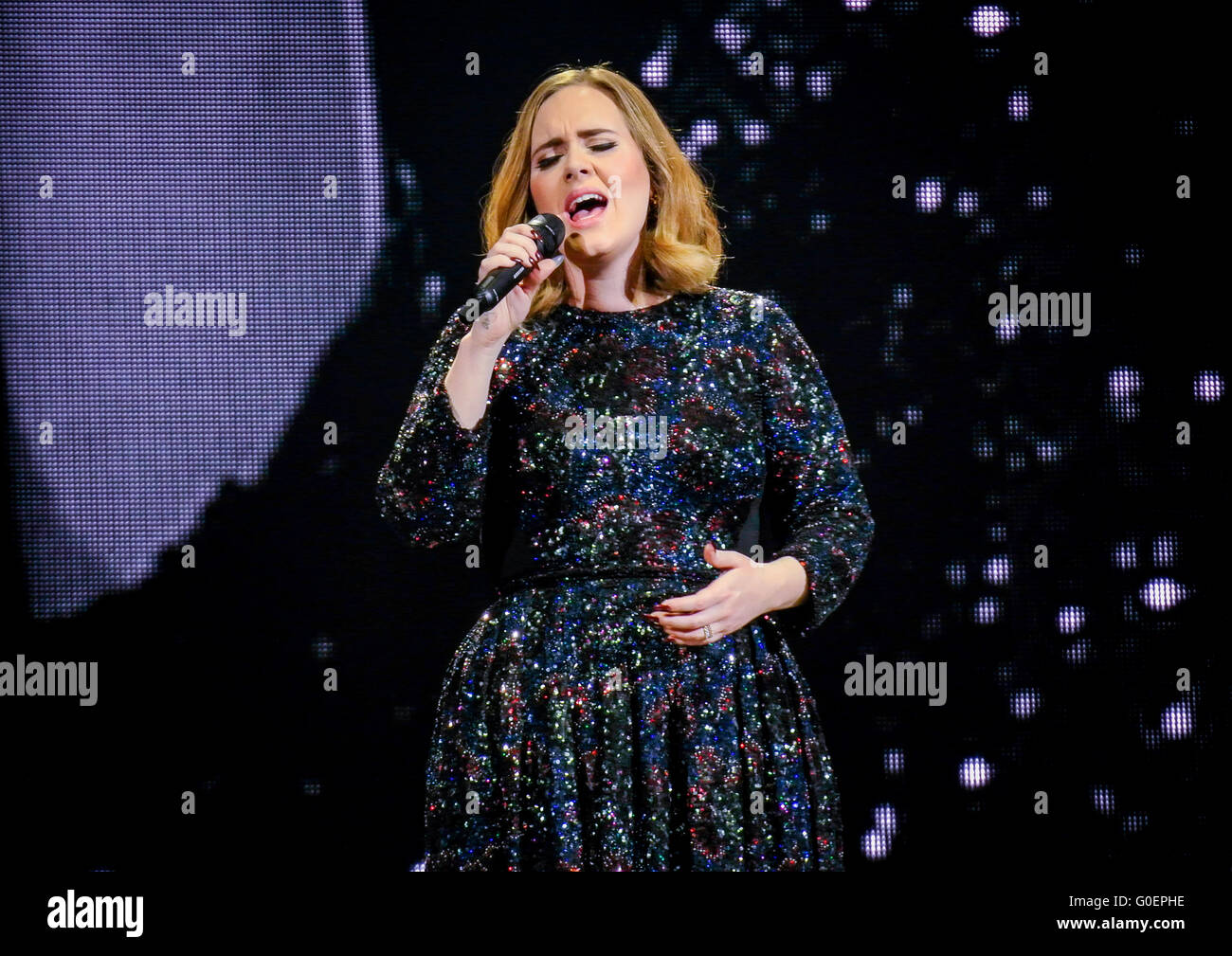 Adele performs live in Birmingham at the Genting Arena on her UK tour ...