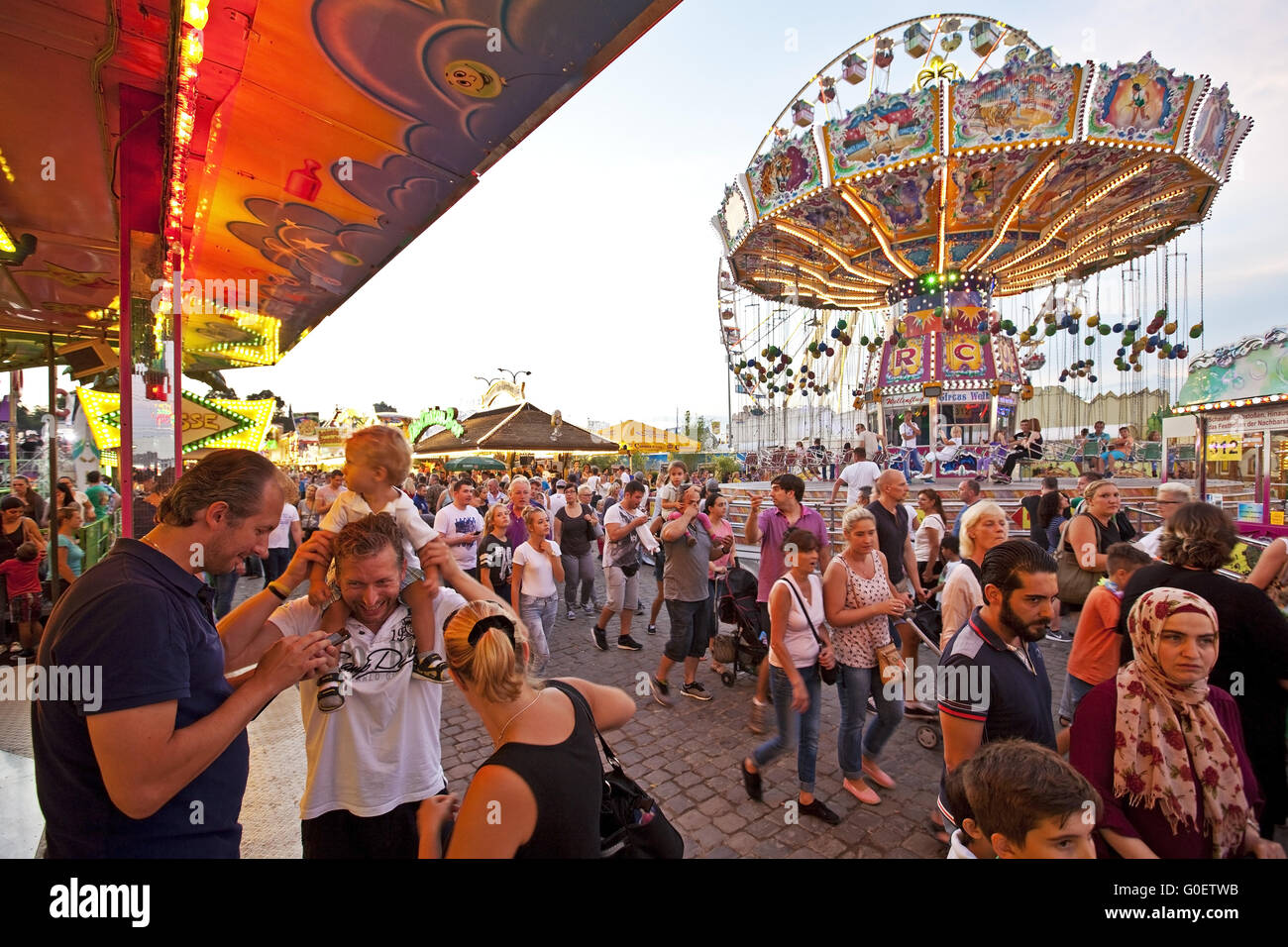 Deutsche kirmes hi-res stock photography and images - Alamy