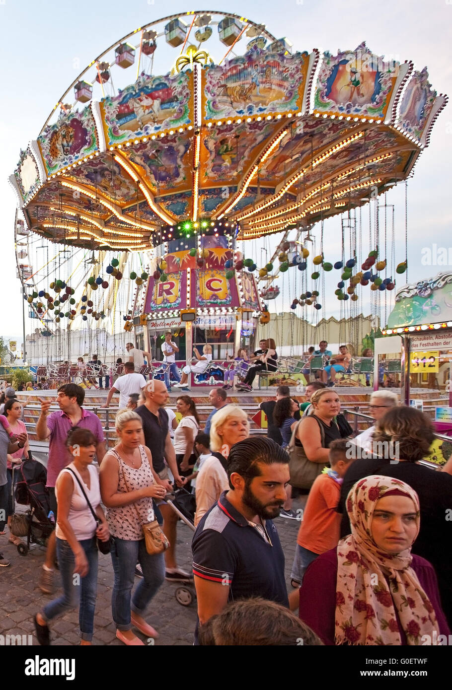 Deutsche kirmes hi-res stock photography and images - Alamy