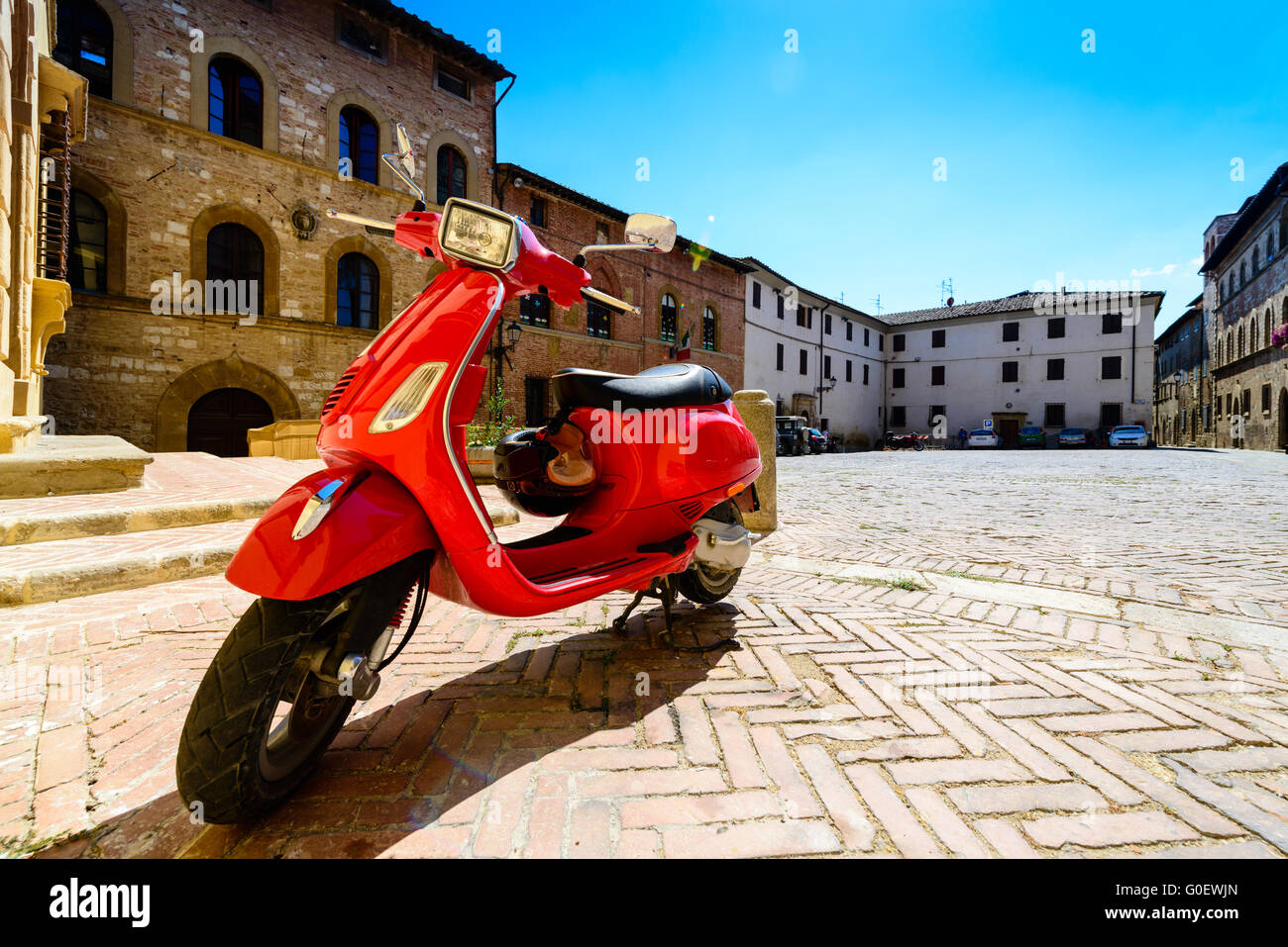 red italian scooter Stock Photo - Alamy