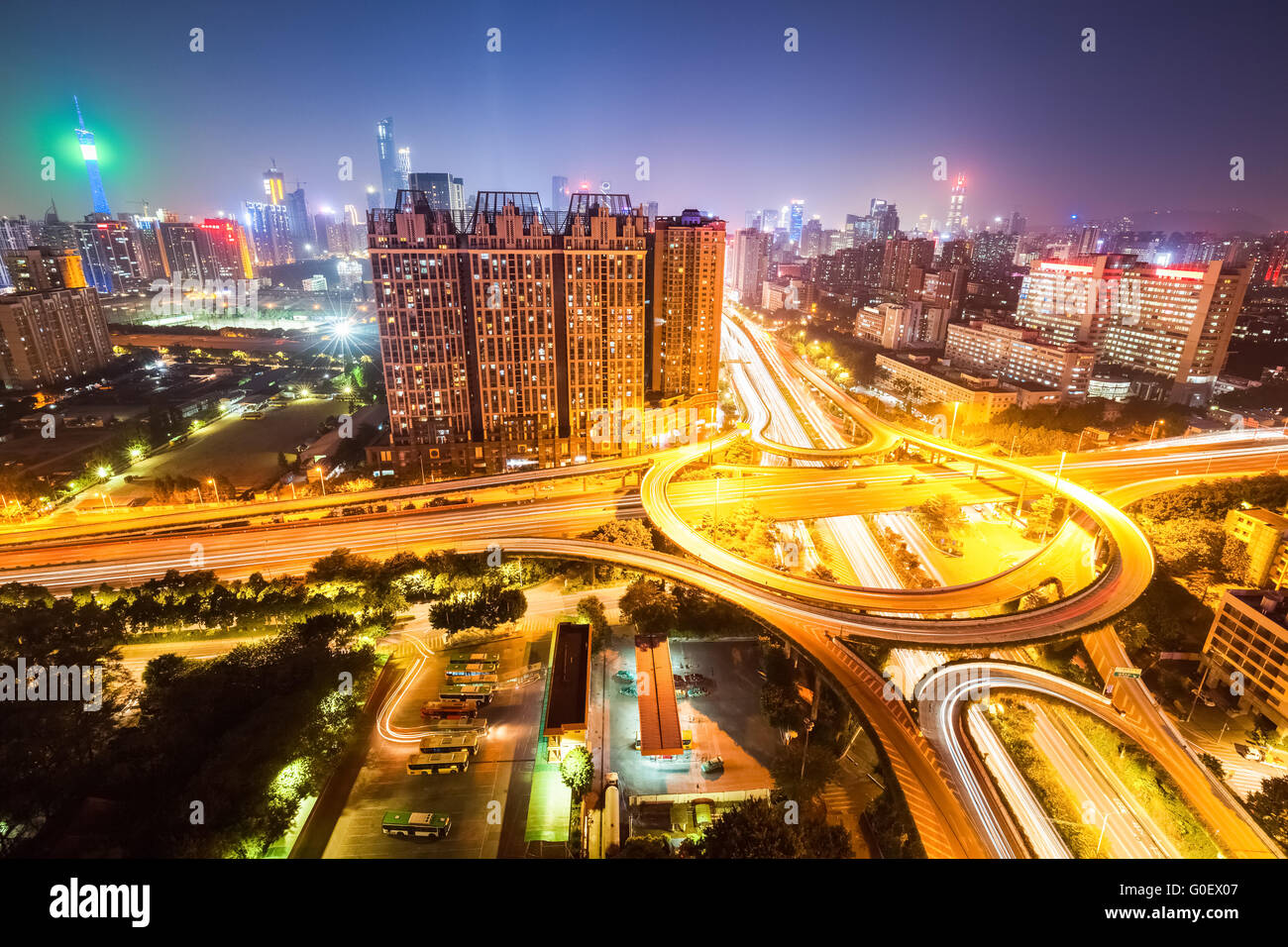 city overpass road at night Stock Photo - Alamy