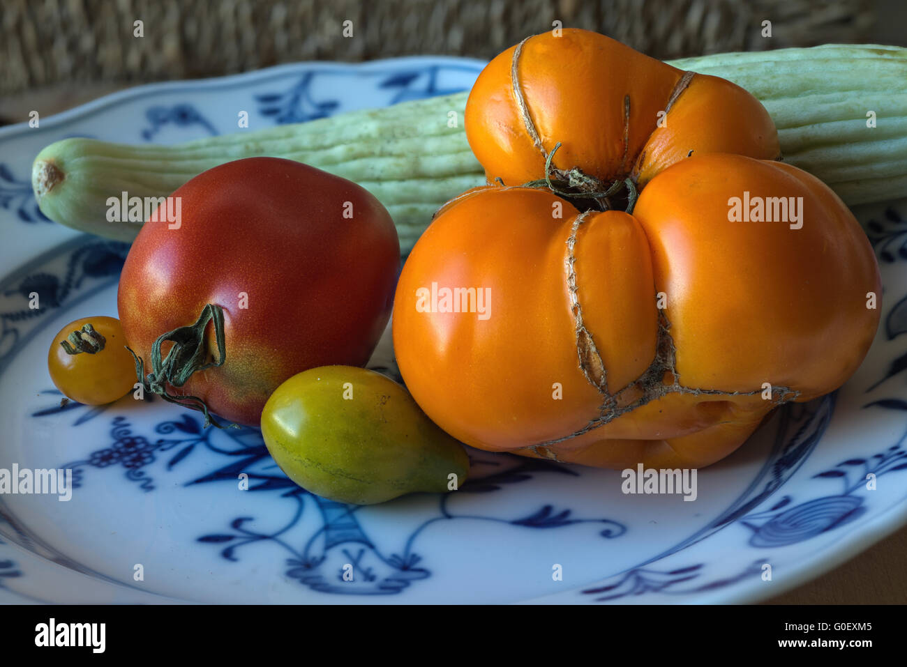 Ancient tomatoes hi-res stock photography and images - Alamy