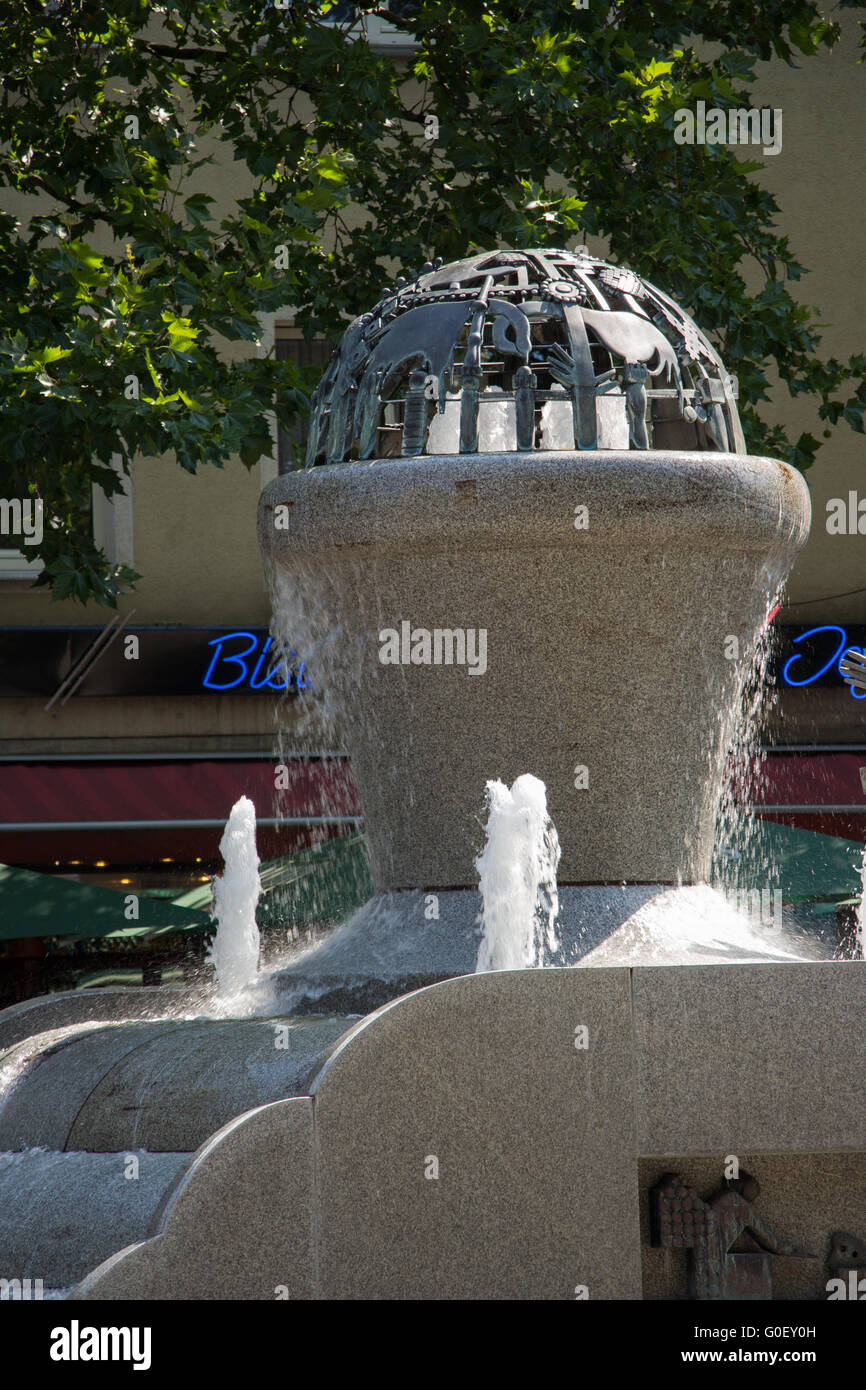 Europabrunnen hi-res stock photography and images - Alamy