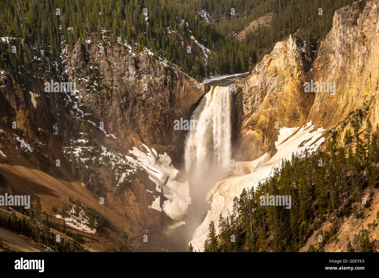 Yellowstone snow hi-res stock photography and images - Alamy