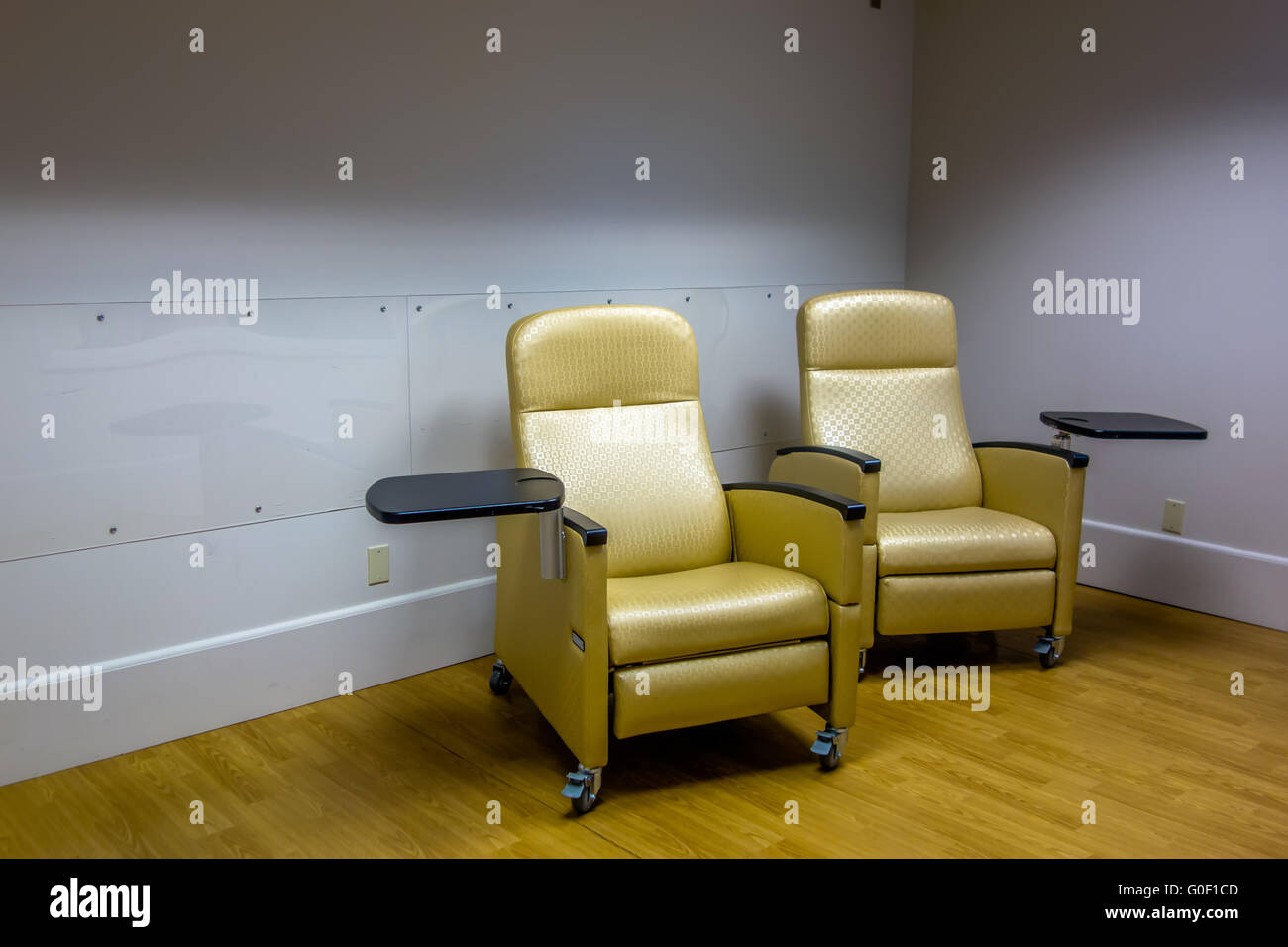 empty psych room with chairs Stock Photo - Alamy