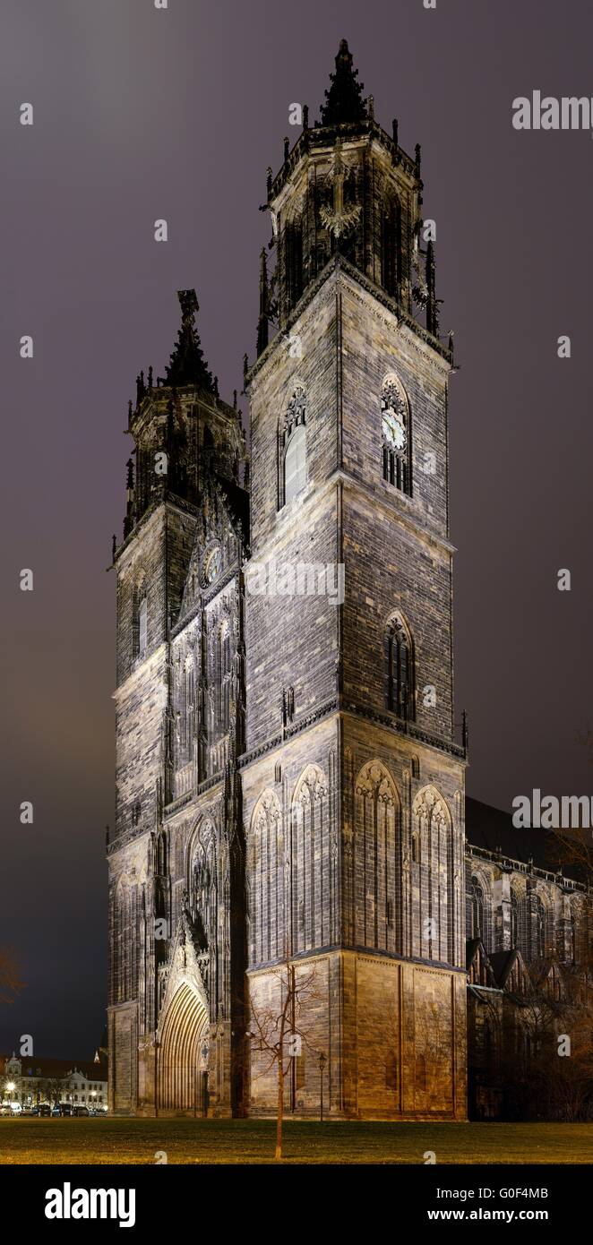 the Magdeburg Cathedral, the landmark of the city at night Stock Photo ...