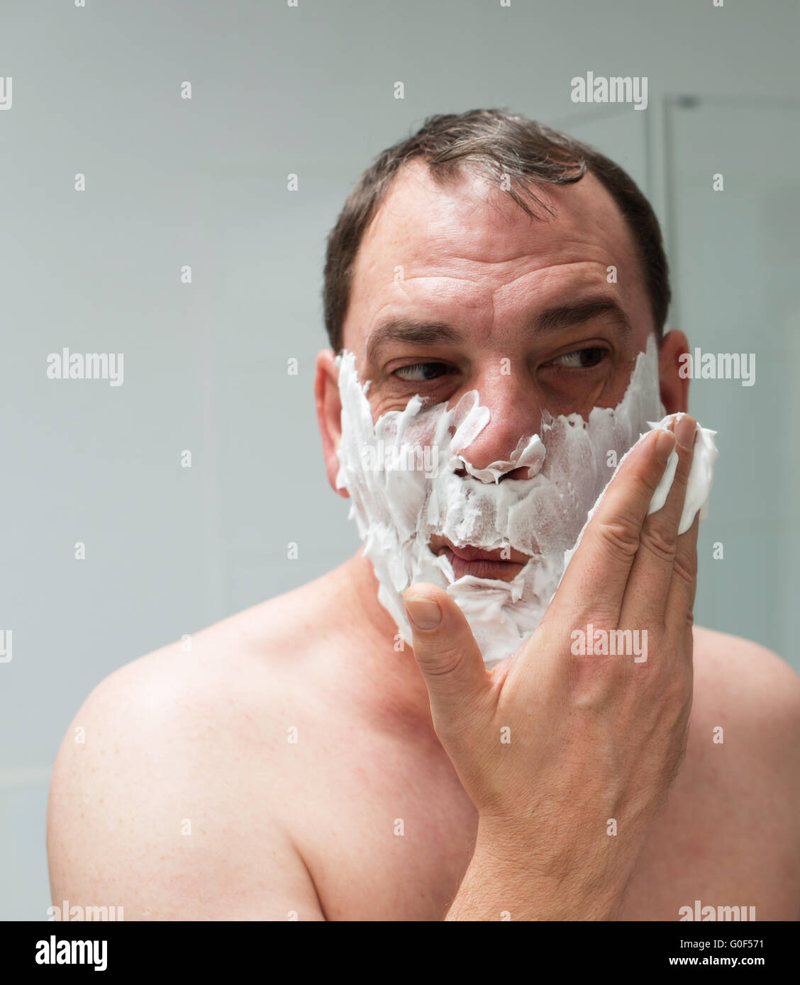 Shave face hi-res stock photography and images - Alamy