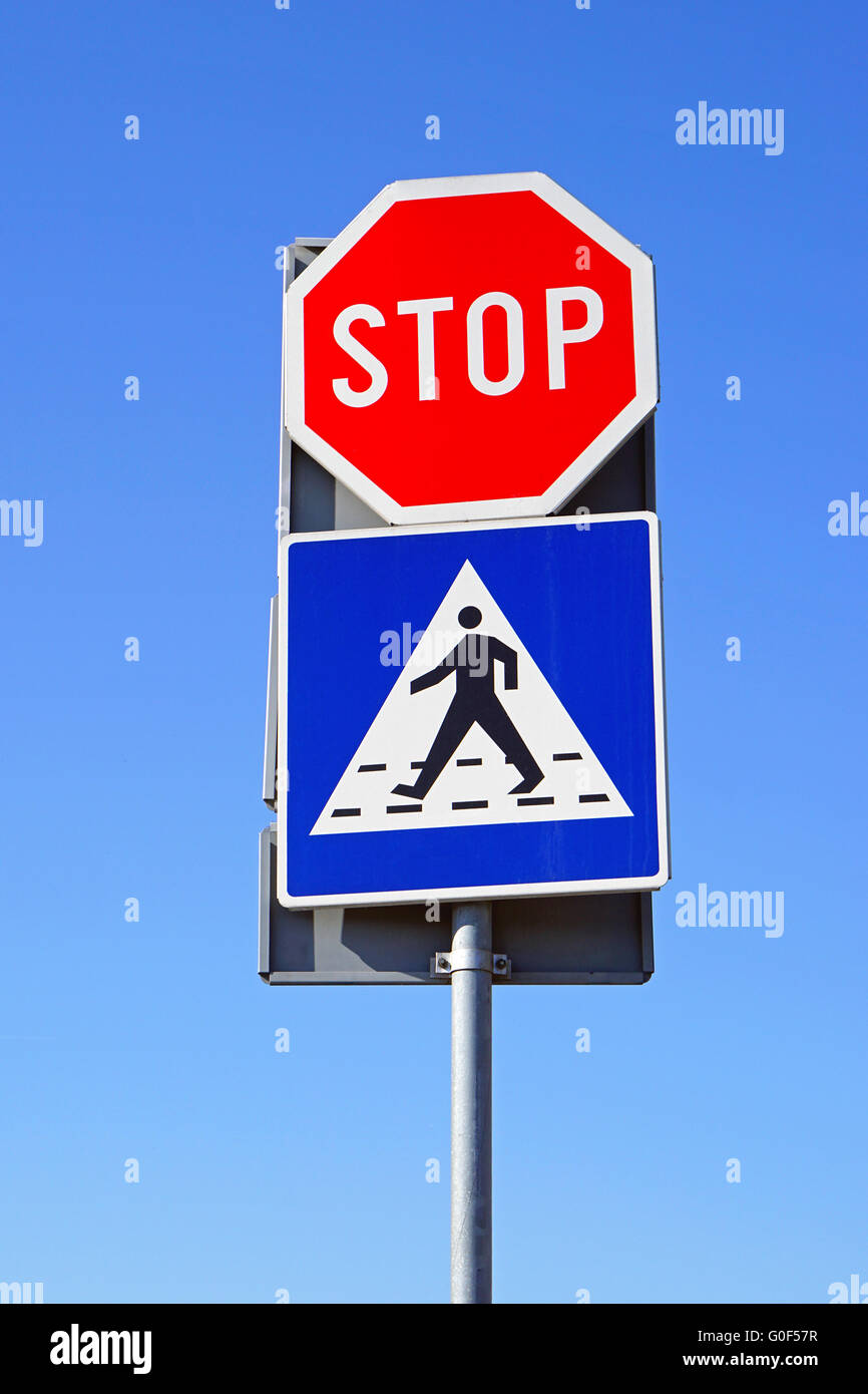 Pedestrian crossing pole hi-res stock photography and images - Alamy