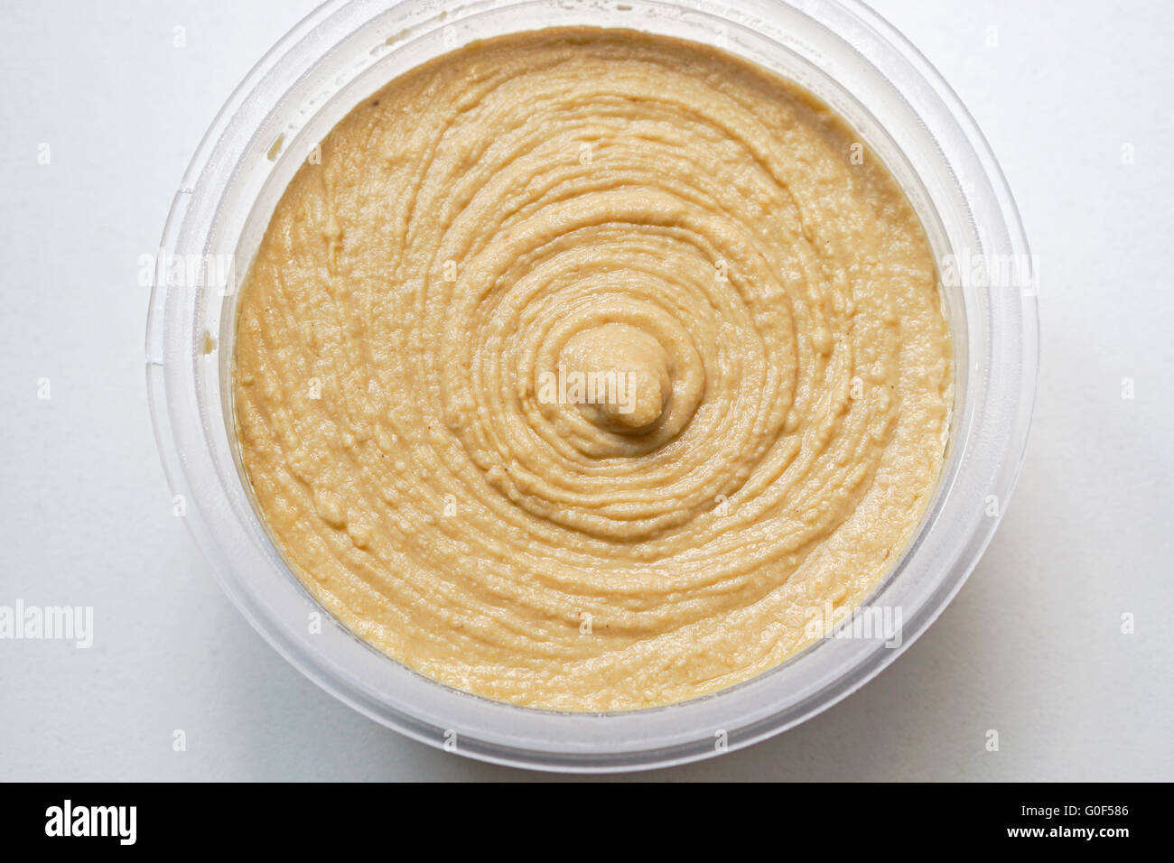 Hummus hi-res stock photography and images - Alamy