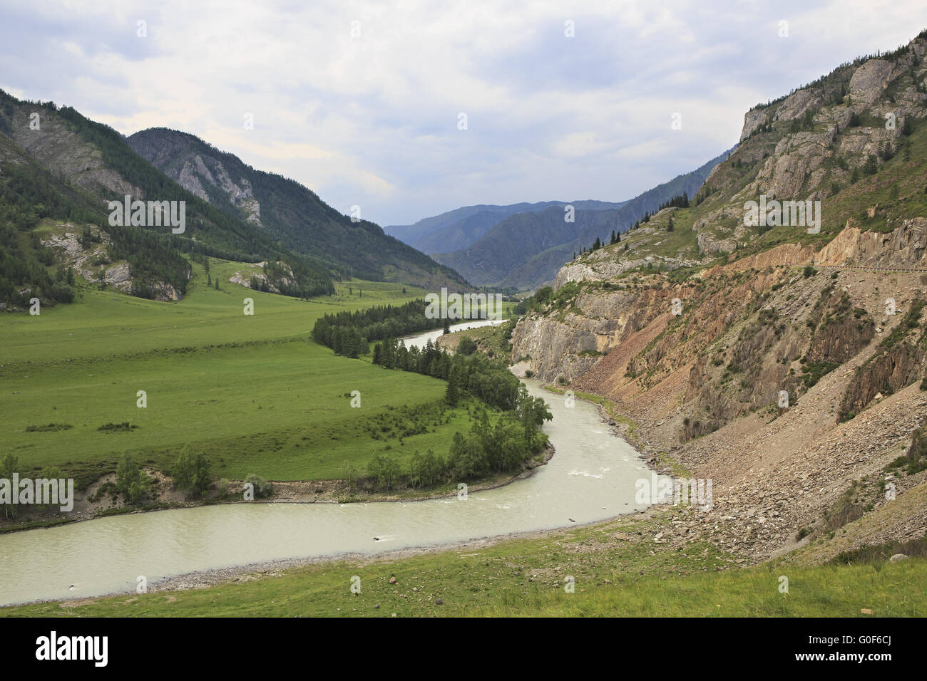 Beautiful views of River Chuya near Chuysky Trakt Stock Photo - Alamy