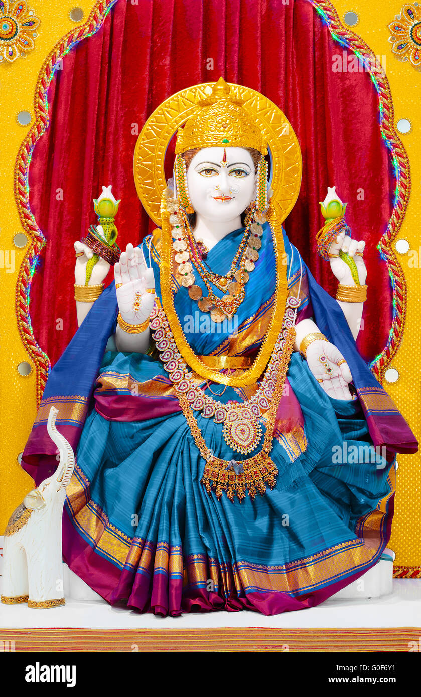 Laxmi puja hi-res stock photography and images - Alamy