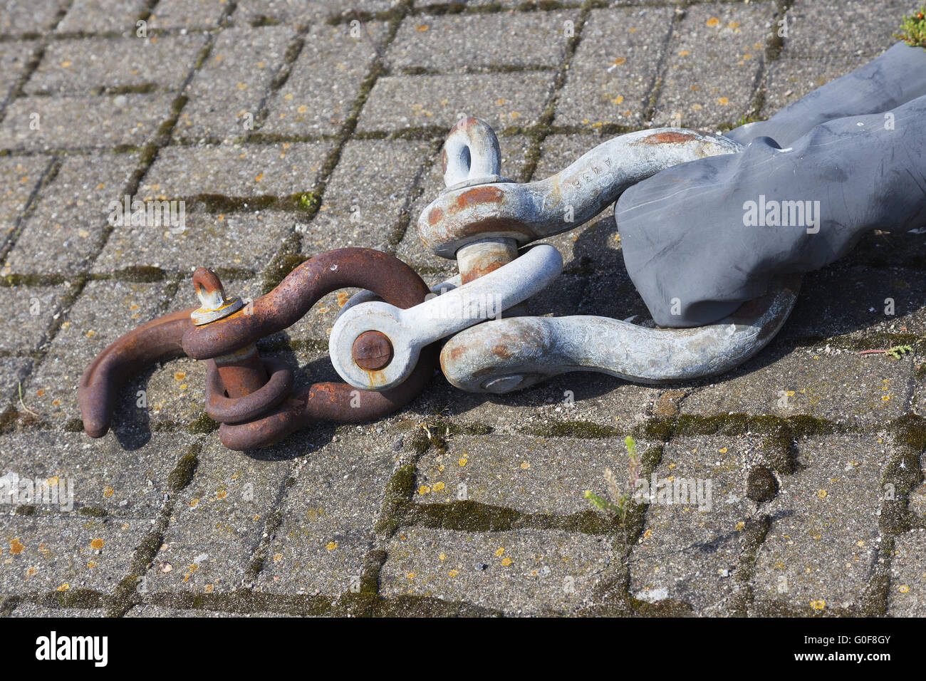 Broken shackles hi-res stock photography and images - Alamy