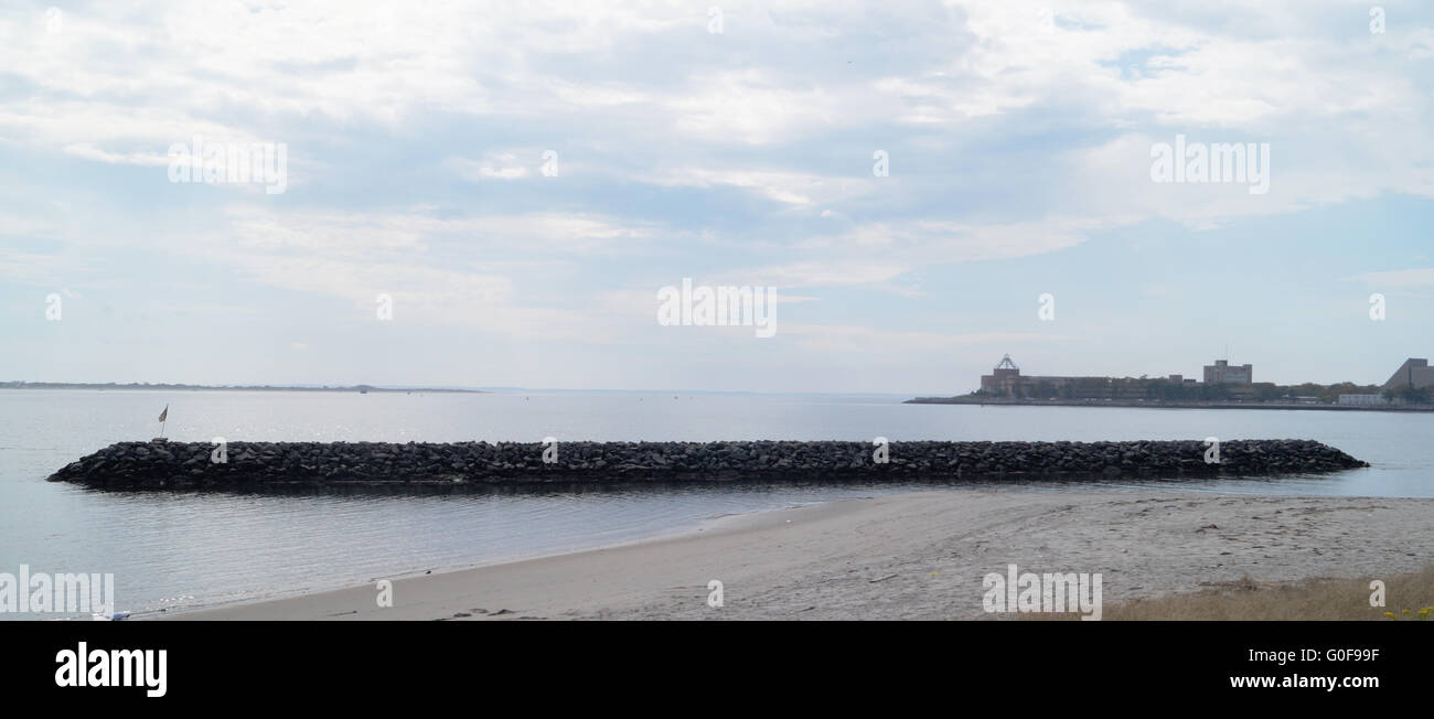Groins ocean city hi-res stock photography and images - Alamy