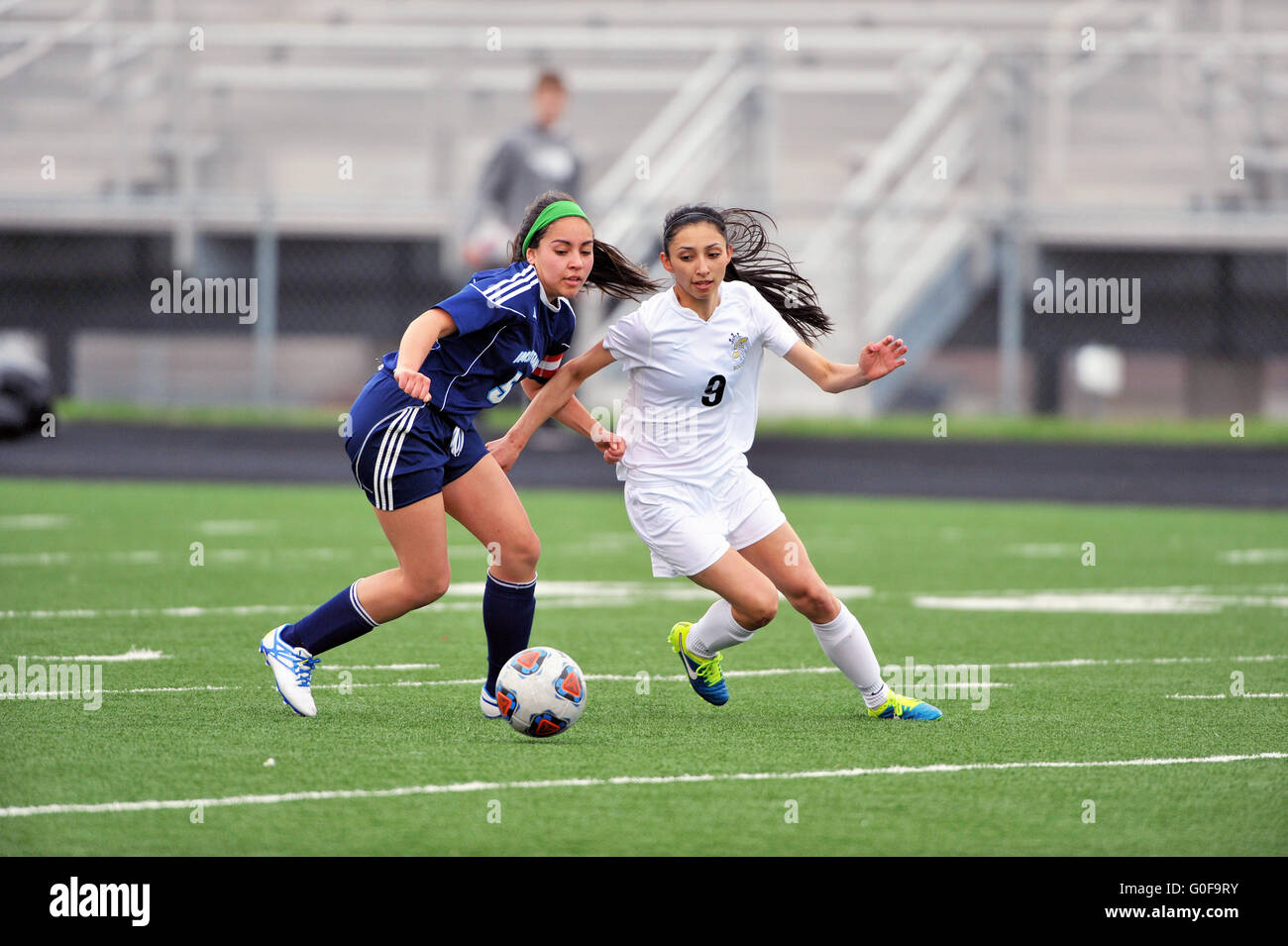Midfield hi-res stock photography and images - Alamy