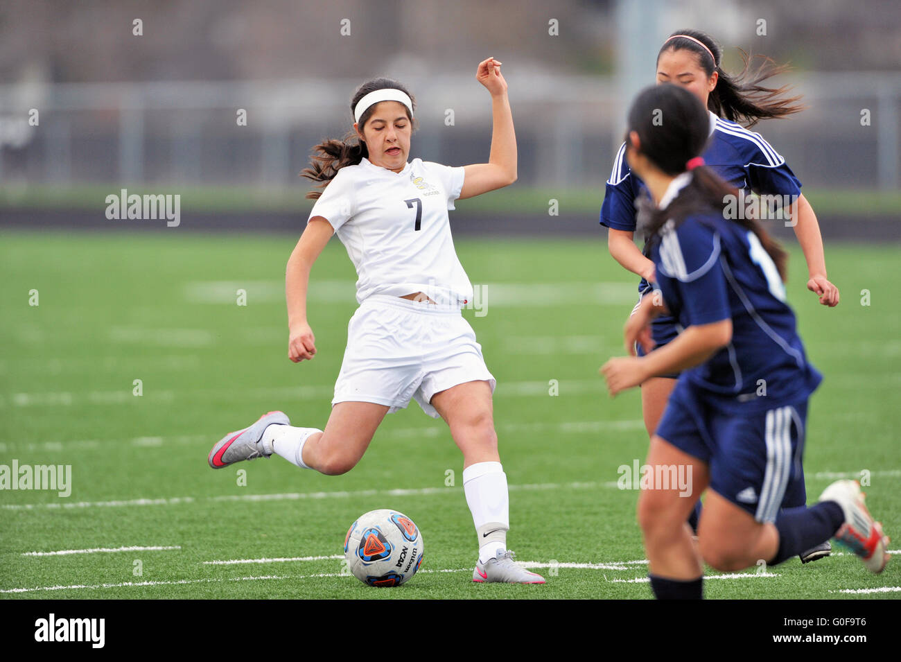 Soccer ball shoot shot shooting hi-res stock photography and images - Alamy