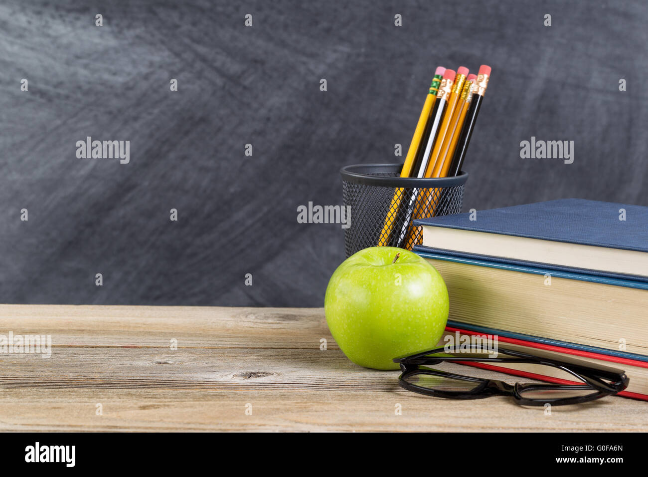 Reading materials hi-res stock photography and images - Alamy