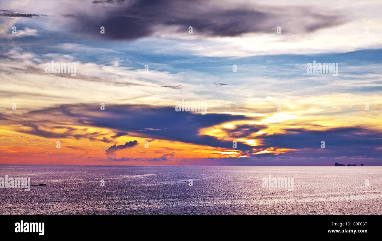 Beautiful Sunset Over Sea Stock Photo - Alamy