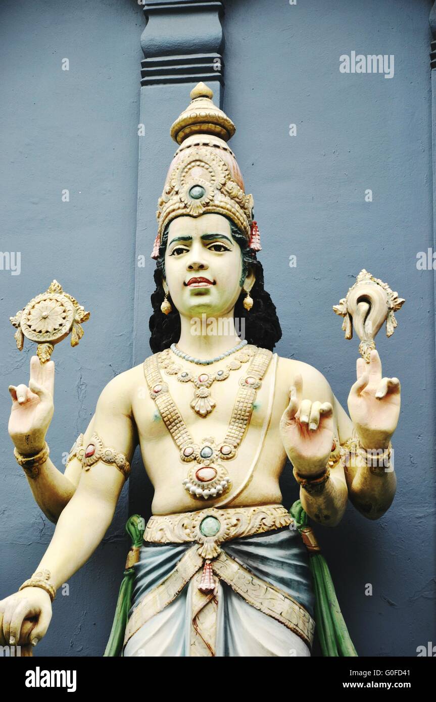 Indian relief statue hi-res stock photography and images - Alamy