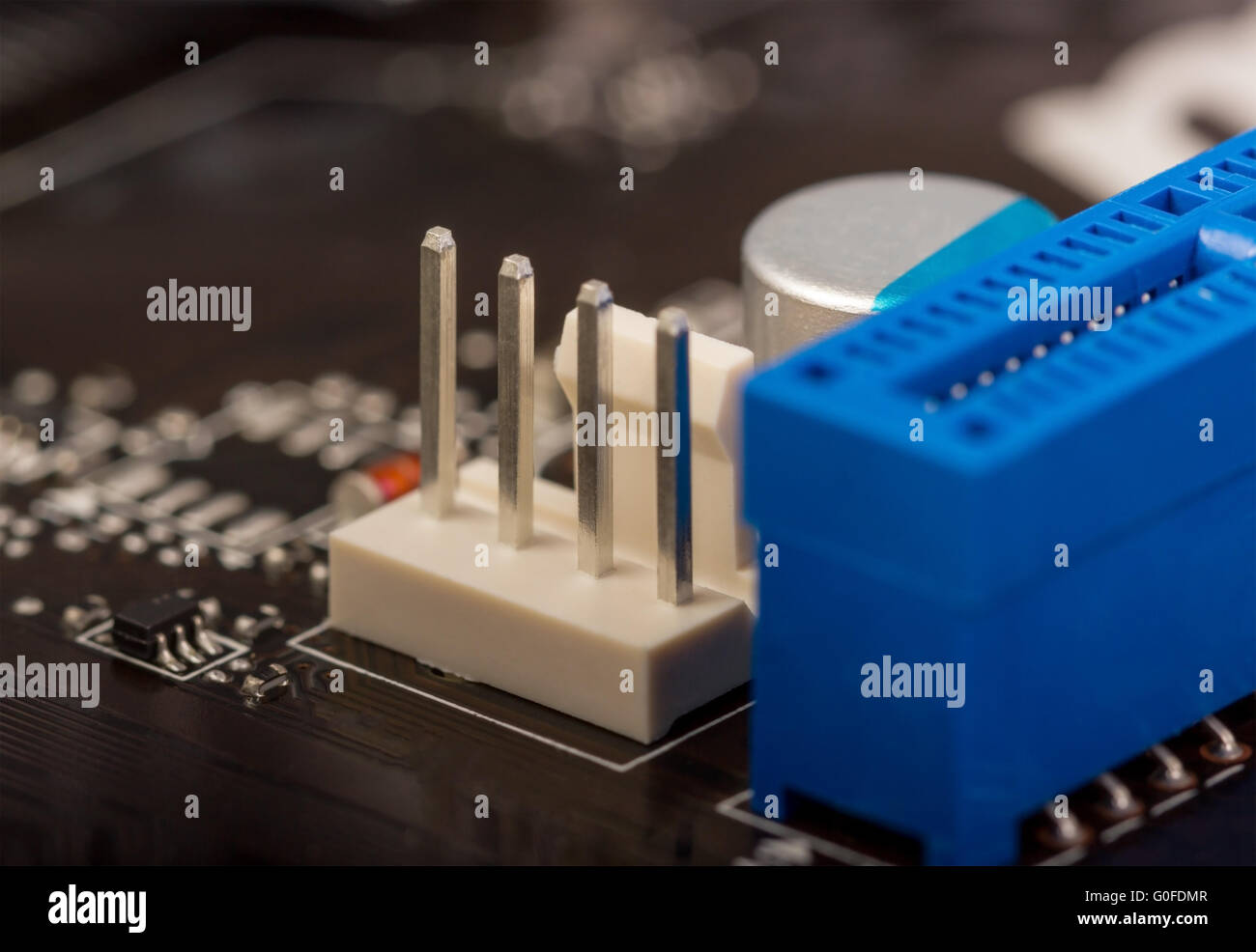Smd components hi-res stock photography and images - Alamy
