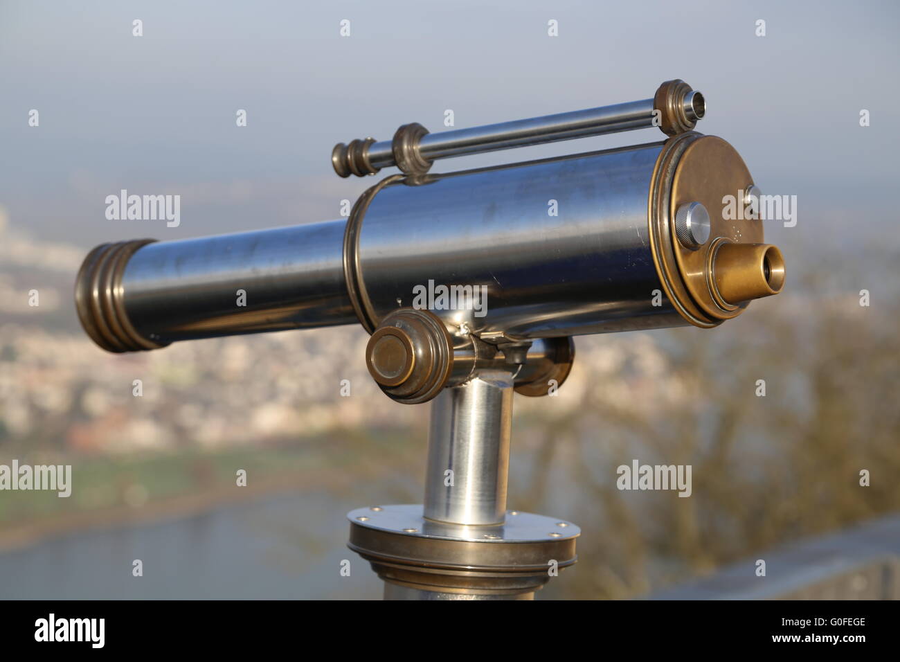 Telescope sight view outlook hi-res stock photography and images - Alamy