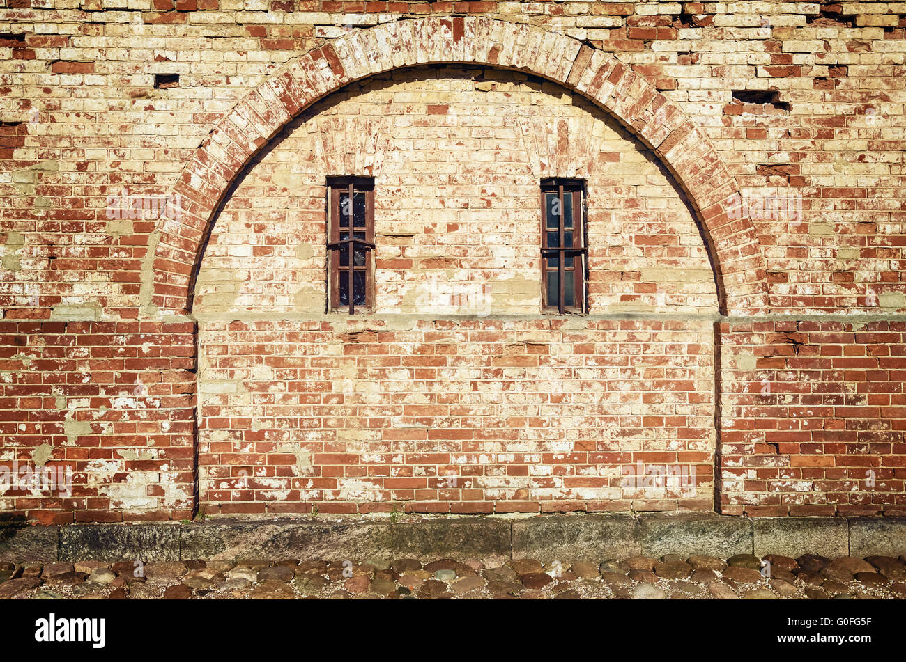 Bricklaying arch hi-res stock photography and images - Alamy