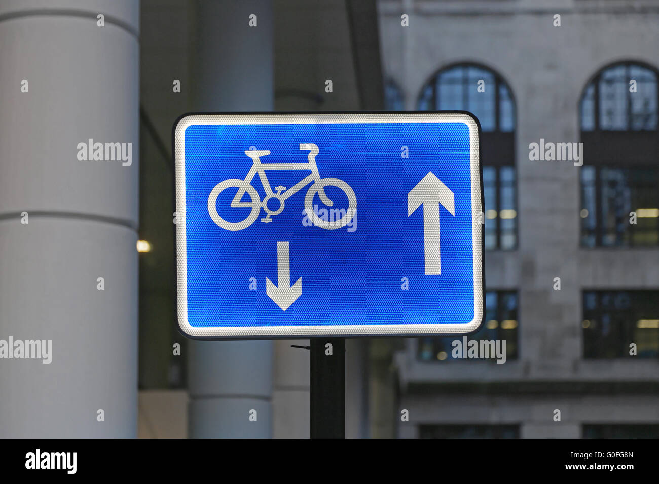 Bicycle lane road sign hi-res stock photography and images - Alamy