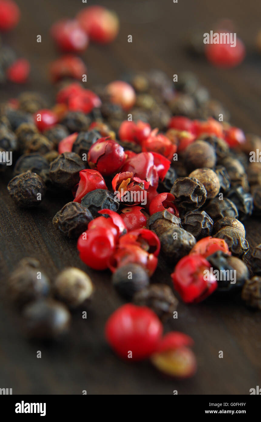 Pink pepper corns hi-res stock photography and images - Alamy