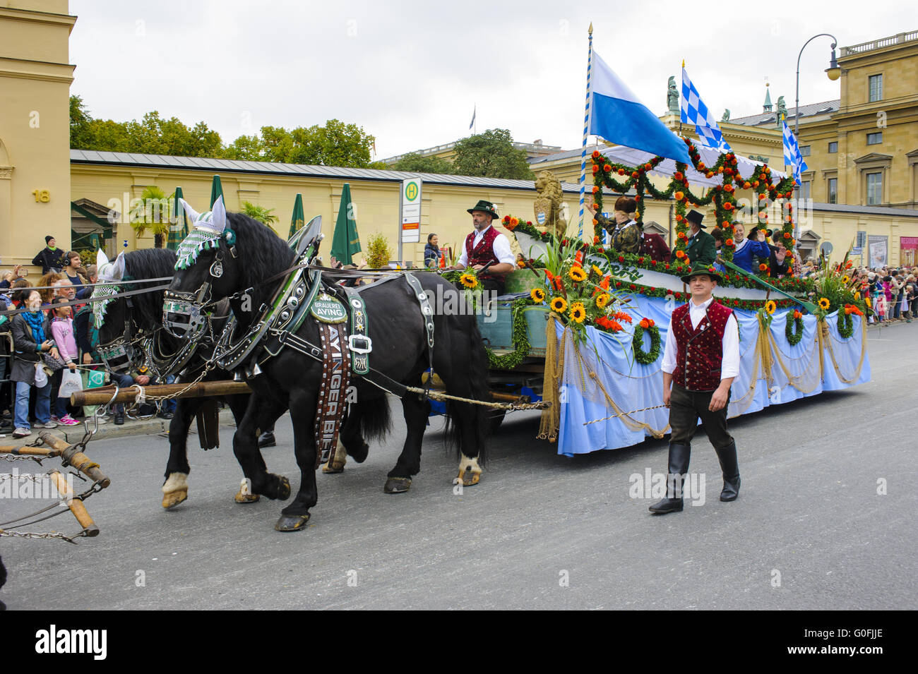 opening parade of Oktoberfest in Munich Stock Photo - Alamy