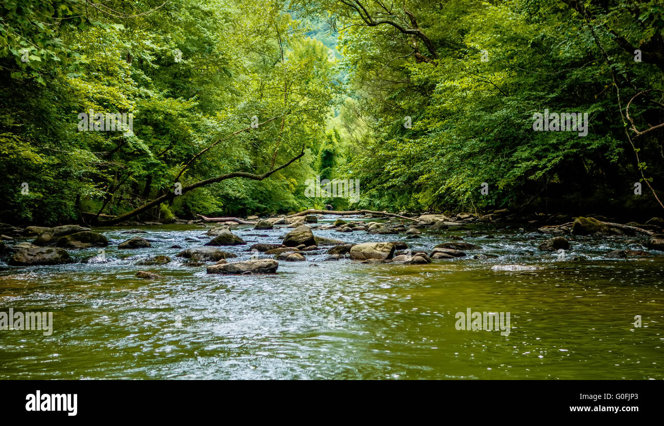 broad river water flow through blue ridge mountains Stock Photo - Alamy