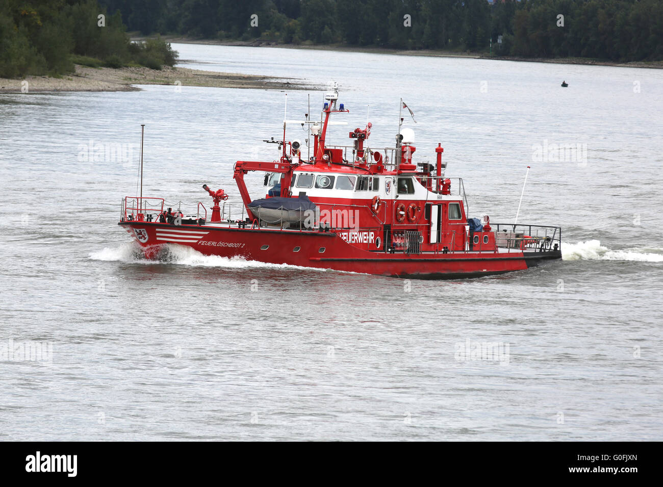 Firefighter Boat Düsseldorf Stock Photo - Alamy