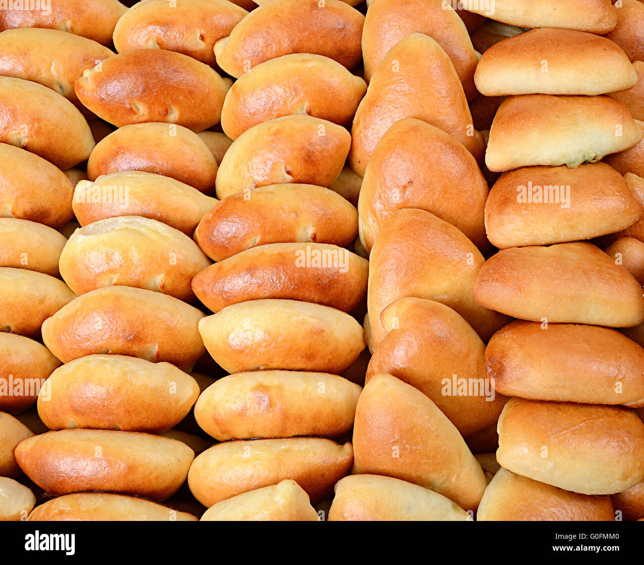 Pie traditional lamb meat filled hi-res stock photography and images ...