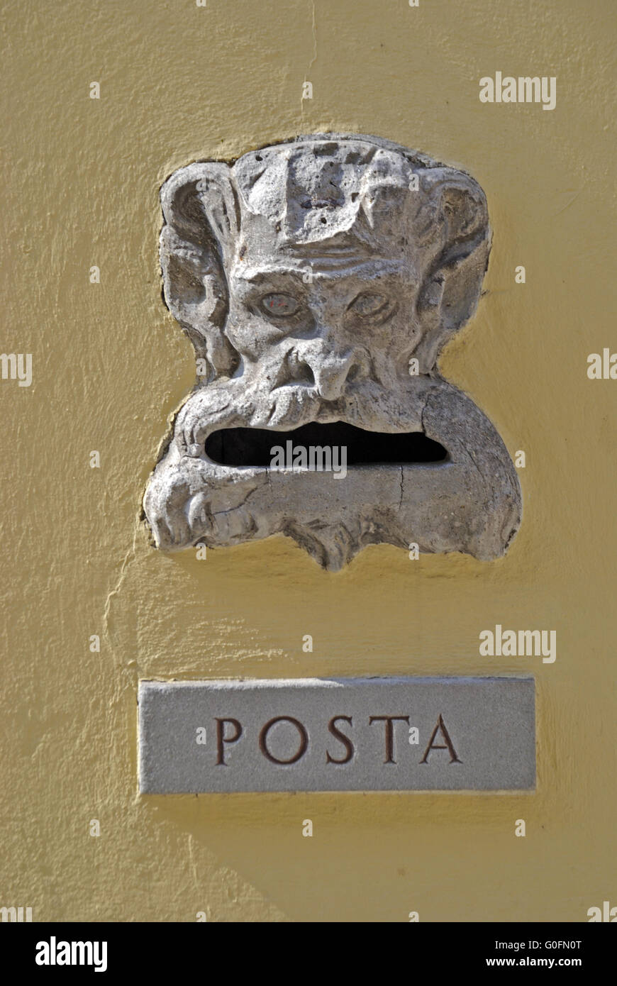 Sending letters hi-res stock photography and images - Alamy