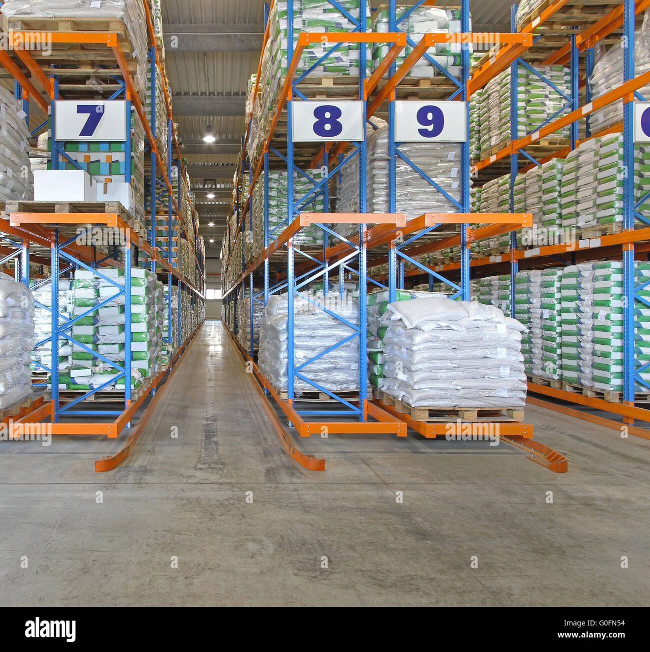 Racks rows hi-res stock photography and images - Alamy