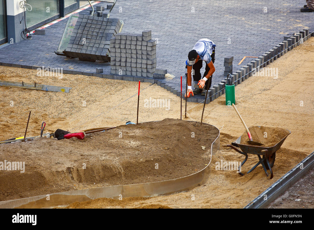 Construction worker sand hi-res stock photography and images - Alamy