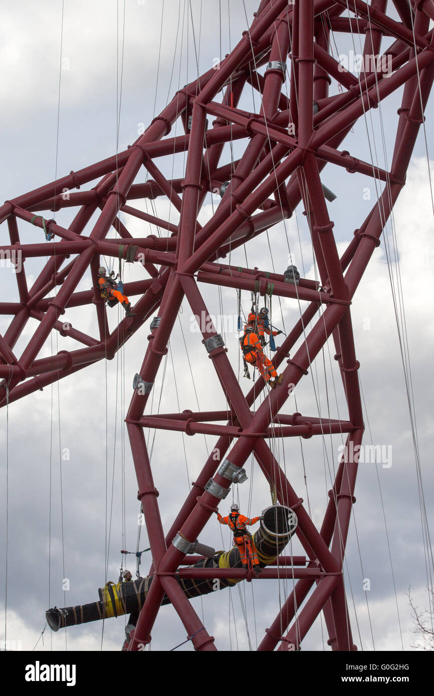 Worlds longest tunnel slide on the ArcelorMittal Orbit tower being ...