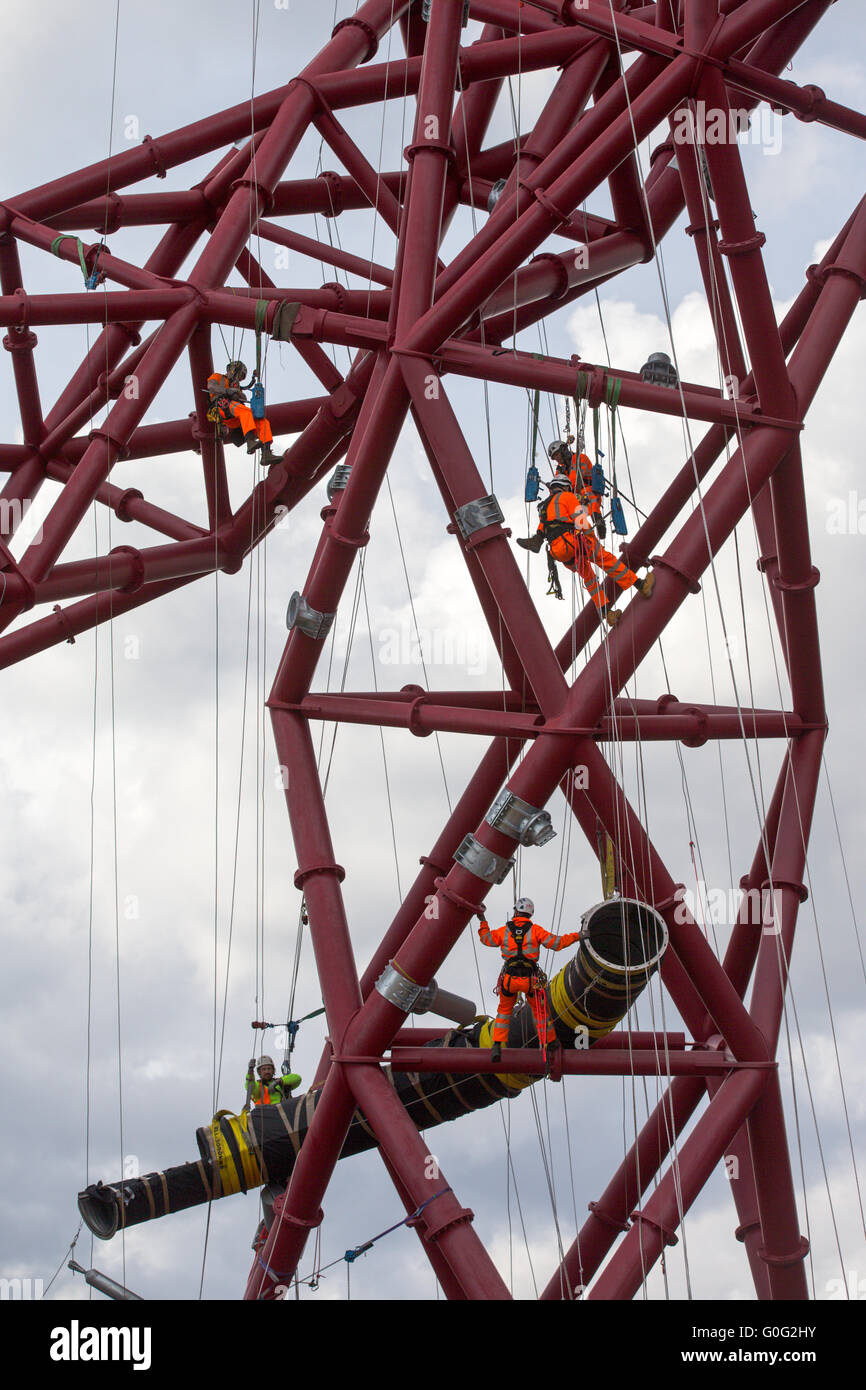 Worlds longest tunnel slide on the ArcelorMittal Orbit tower being ...