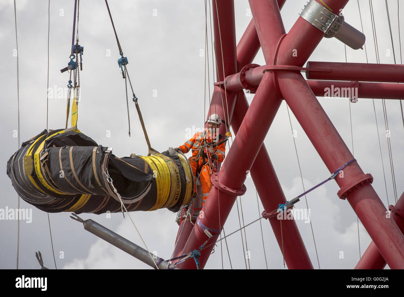 Worlds longest tunnel slide on the ArcelorMittal Orbit tower being ...