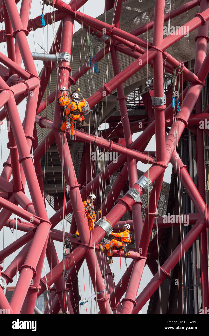 Arcelormittal orbit tower slide hi-res stock photography and images - Alamy