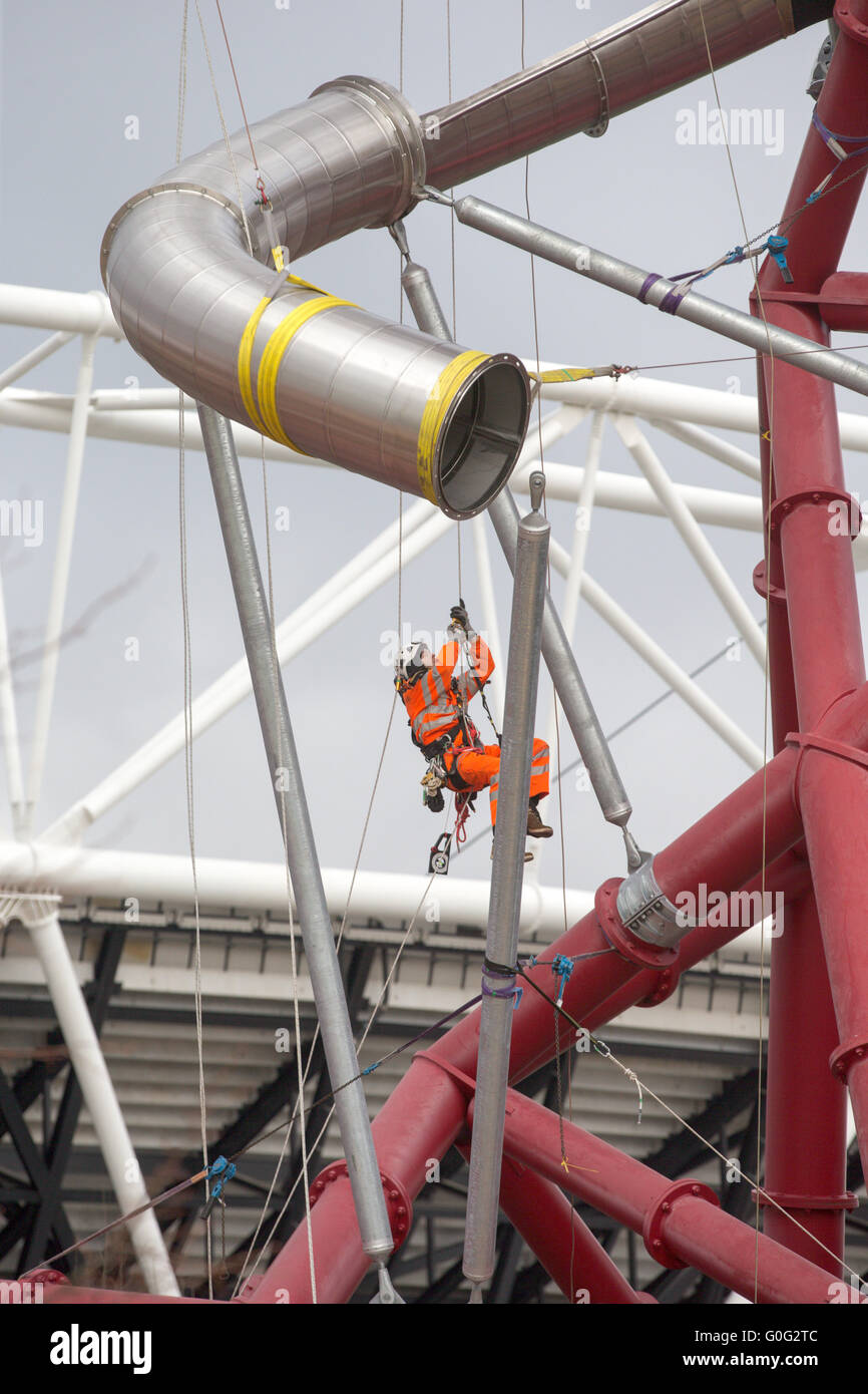 Worlds longest tunnel slide on the ArcelorMittal Orbit tower being ...