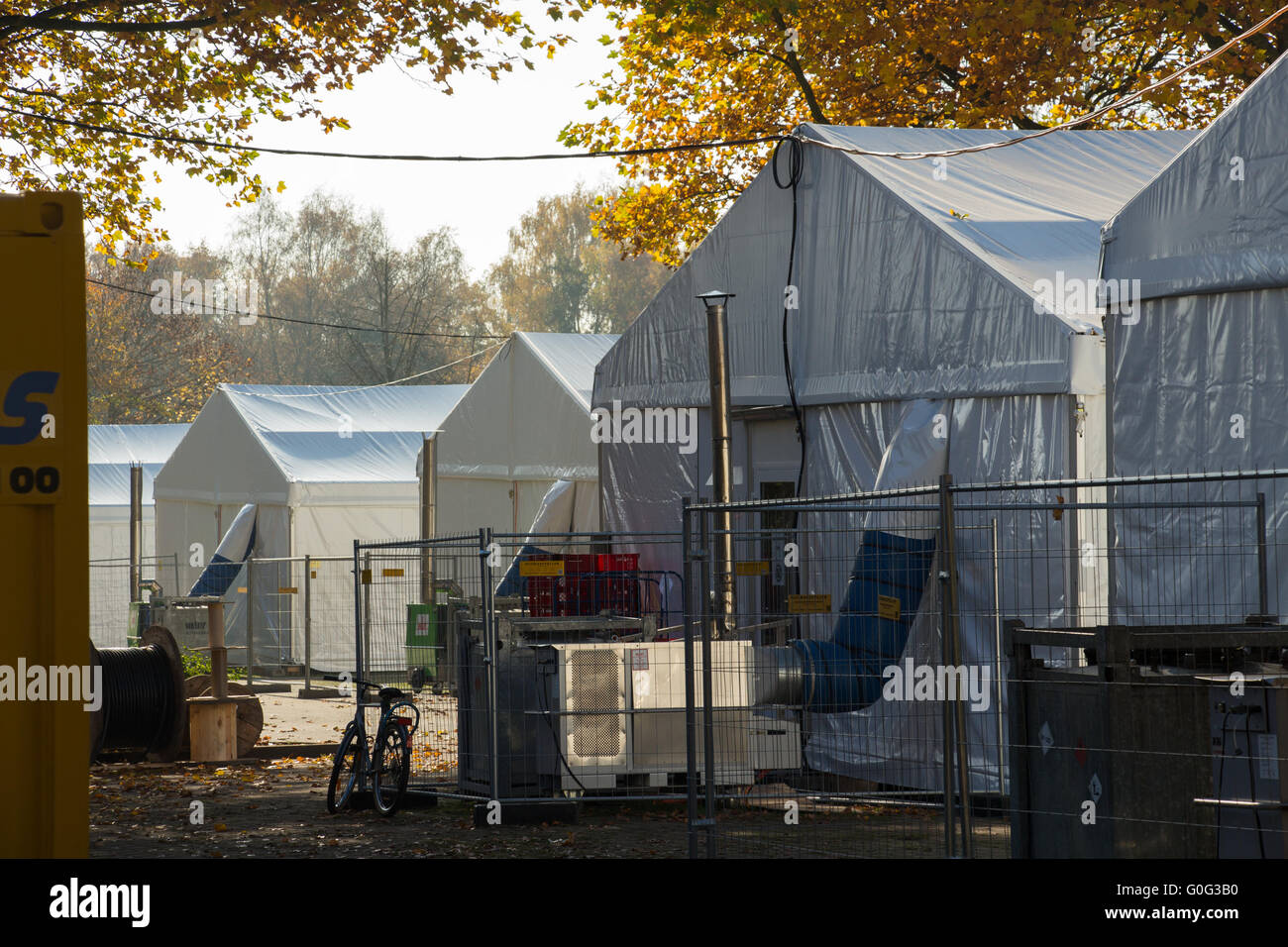 Refugee tents refugees asylum hi-res stock photography and images - Alamy