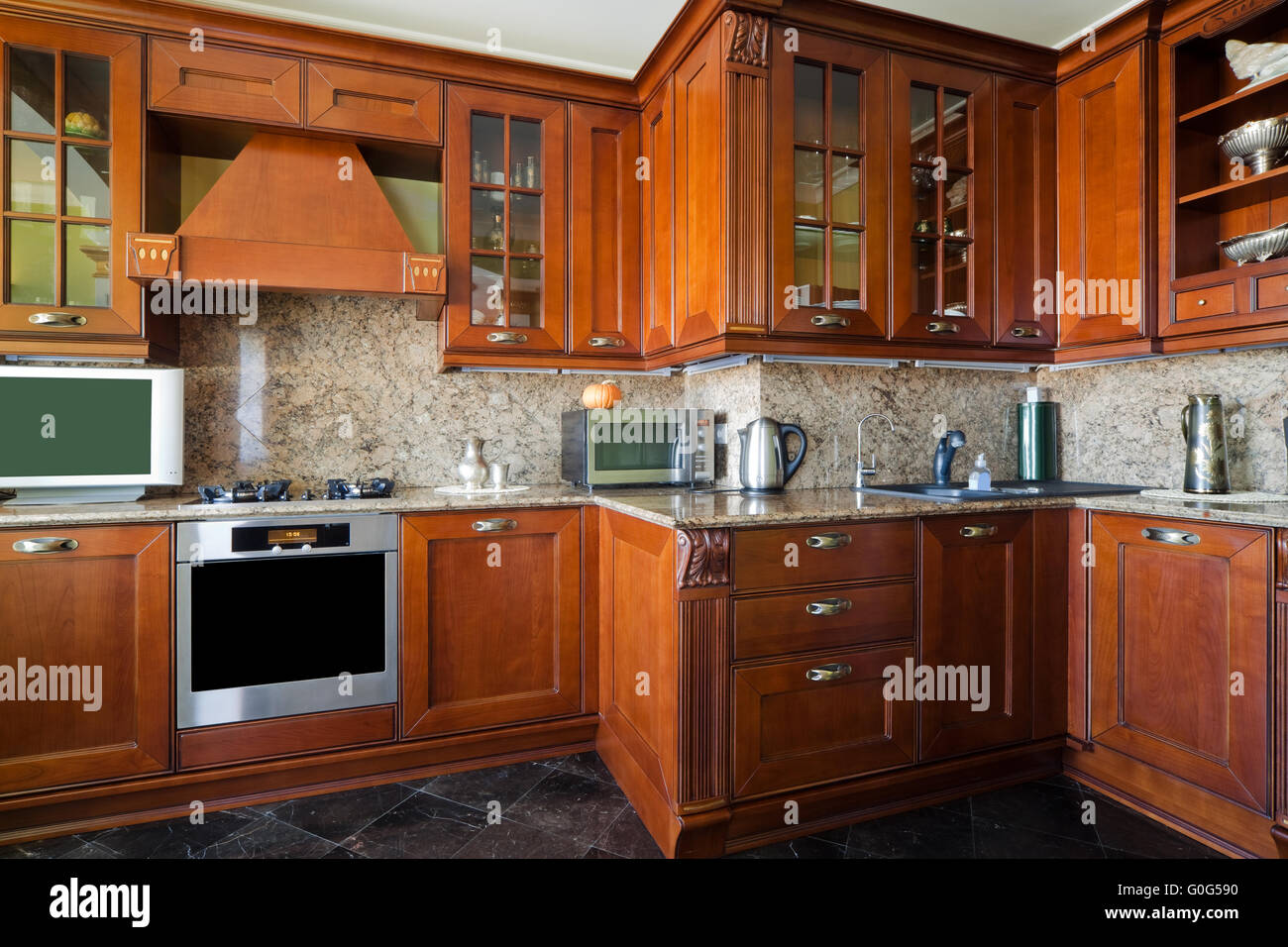 Gas cooker on modern and beautiful kitchen Stock Photo - Alamy