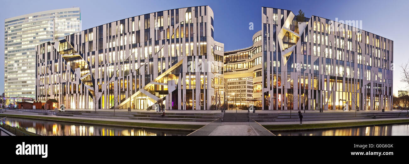 Office and commercial building Koe-Bogen, Duesseldorf, North Rhine ...