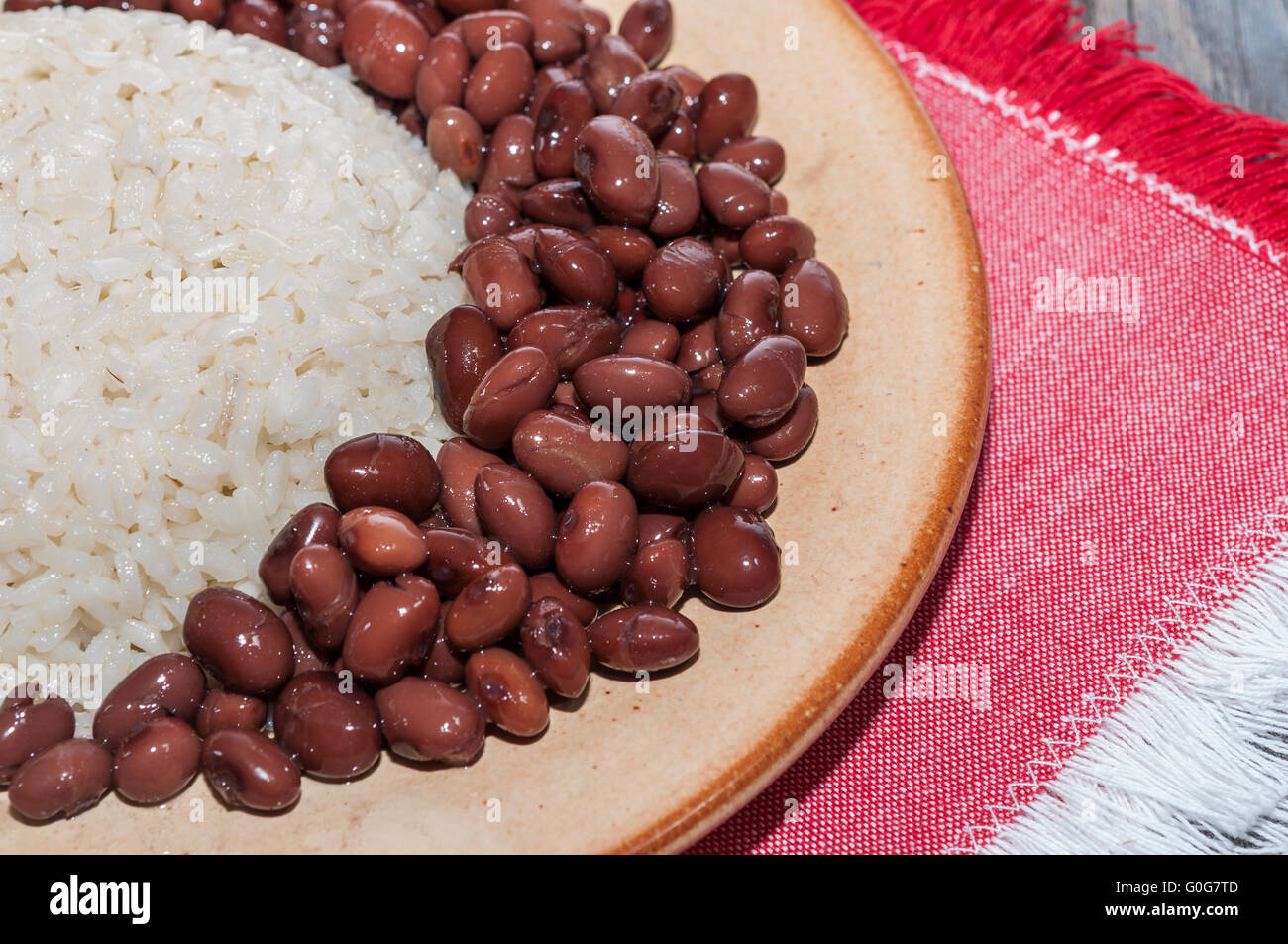 Rice dish with red beans Stock Photo - Alamy