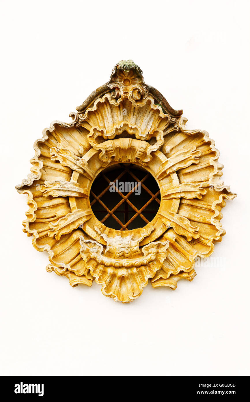 Facade window heritage house Cut Out Stock Images & Pictures - Alamy