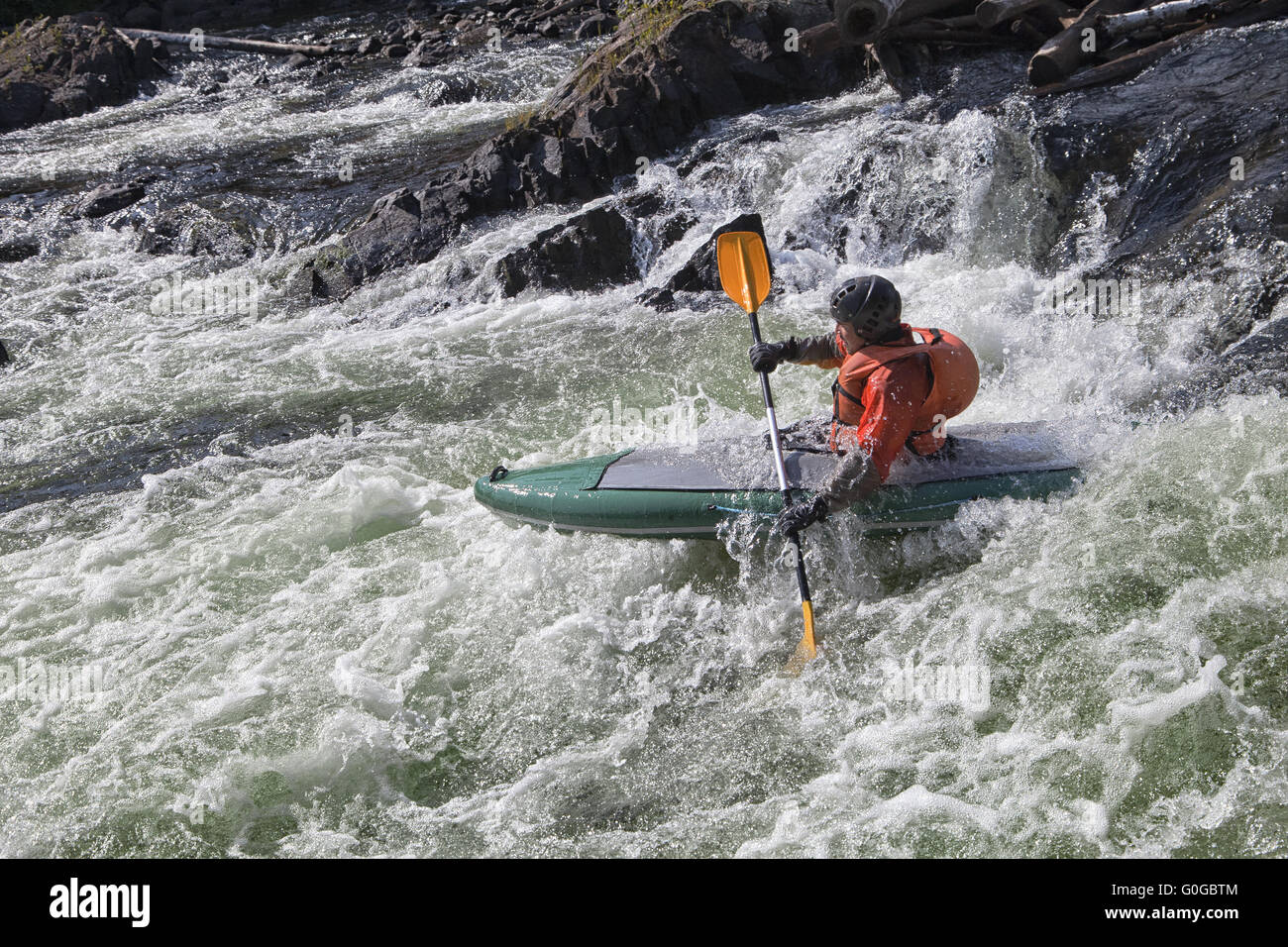Falling in water canoe hi-res stock photography and images - Alamy