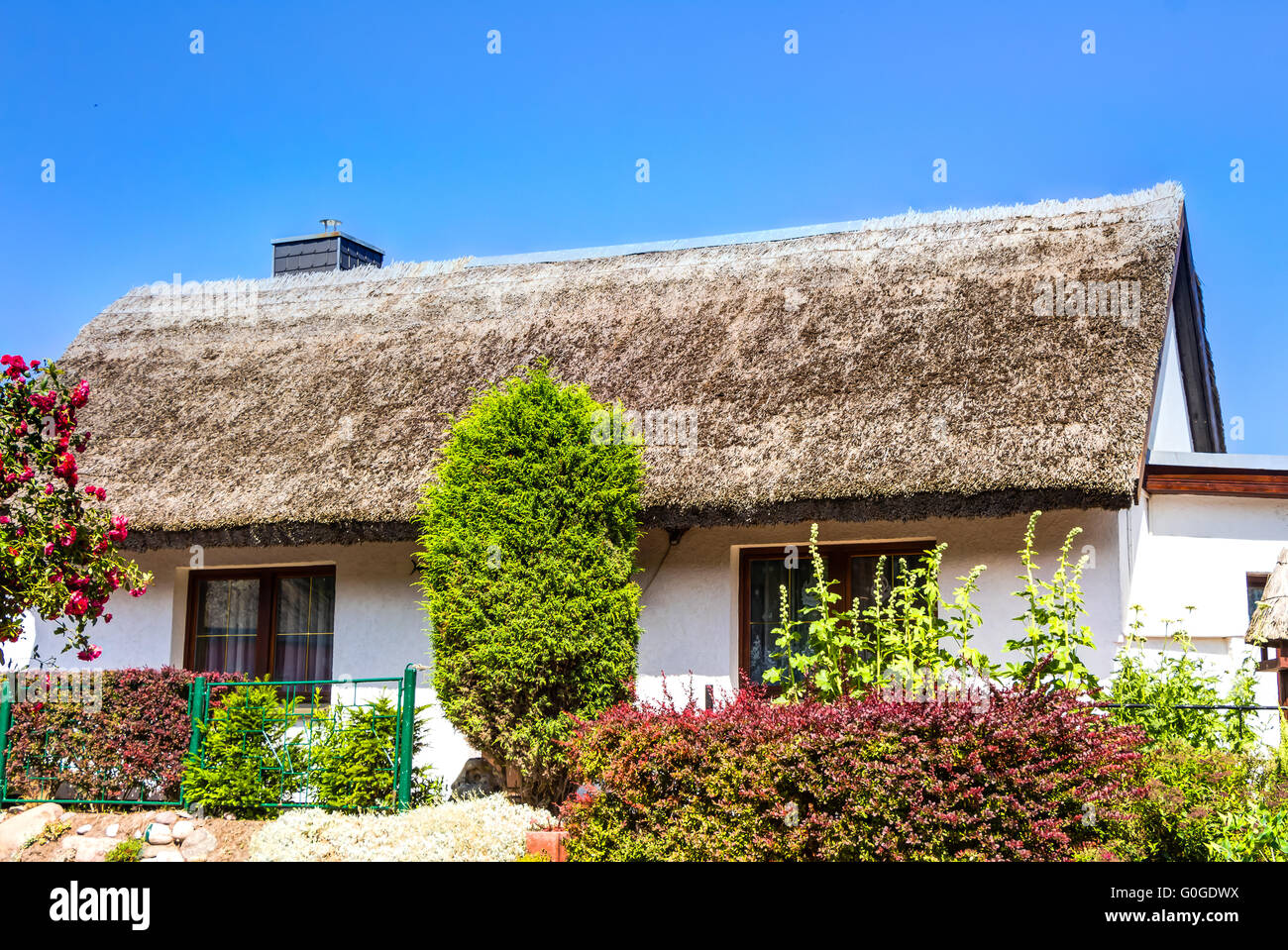 Traditional thatching hi-res stock photography and images - Alamy
